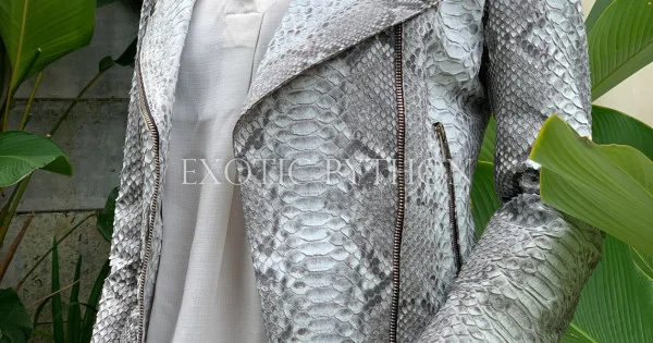Women's snakeskin jacket JT-97 - Exotic Python
